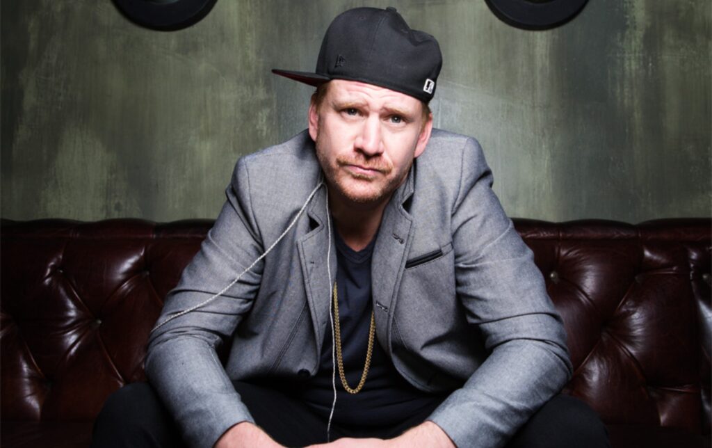 Interview: Running Through "Fire" with Dash Mihok - Artist Waves – a ...